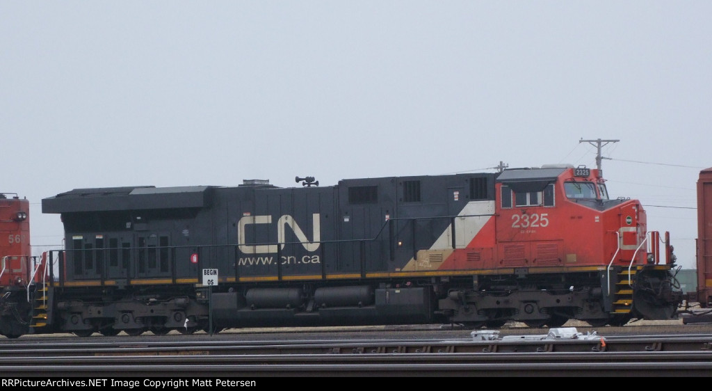 CN 2325